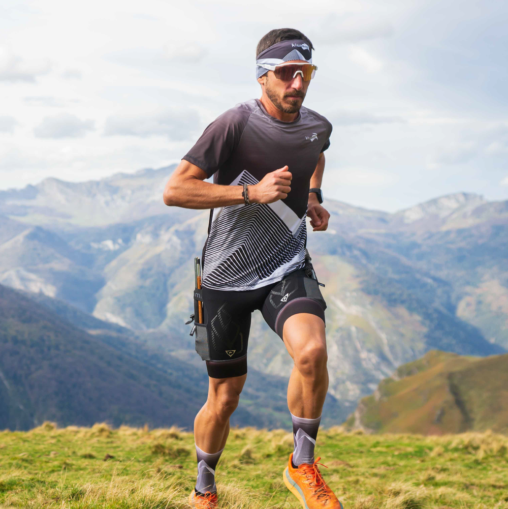 Tee-shirt running respirant homme Granite Noir | Kiwami Sports